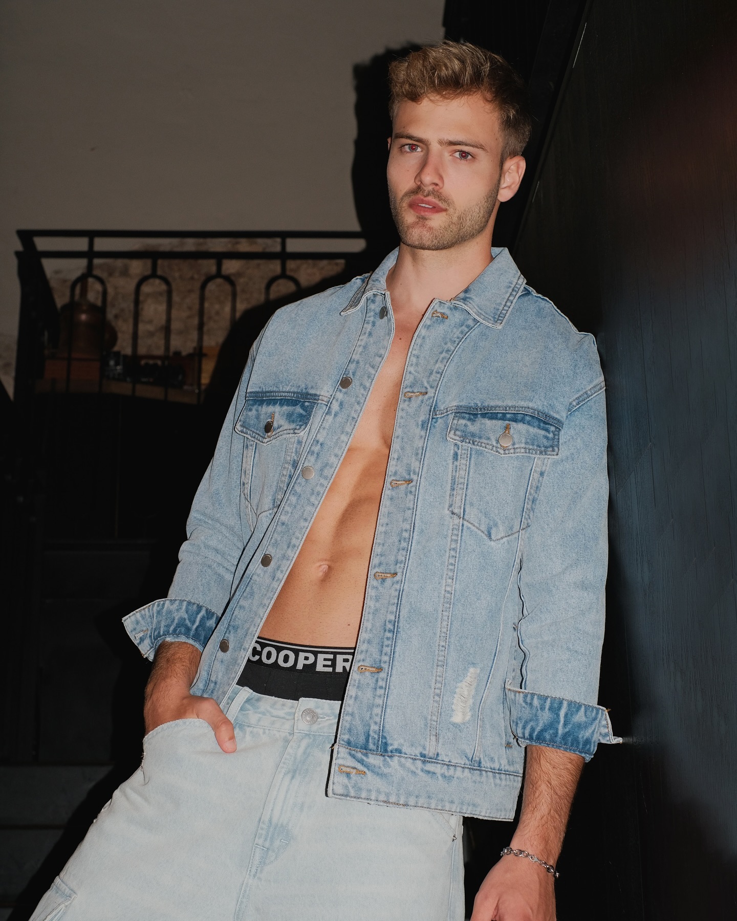 לי קופר | Lee Cooper