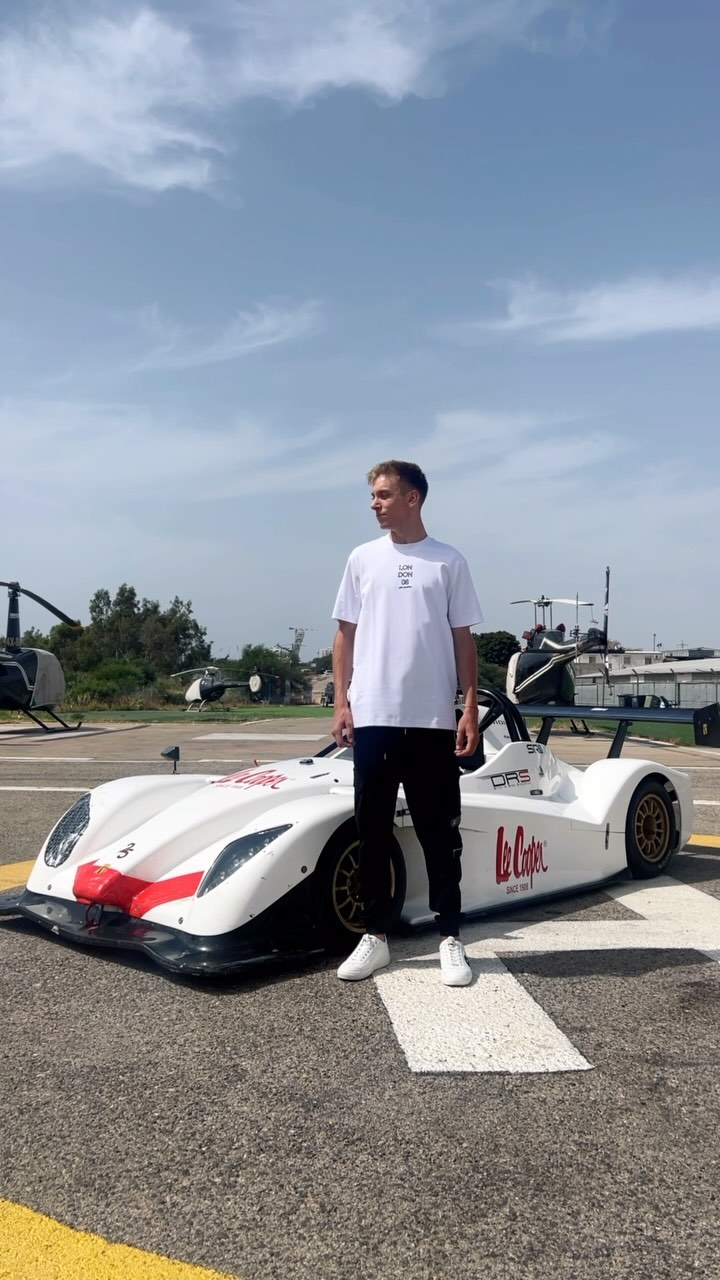 לי קופר | Lee Cooper